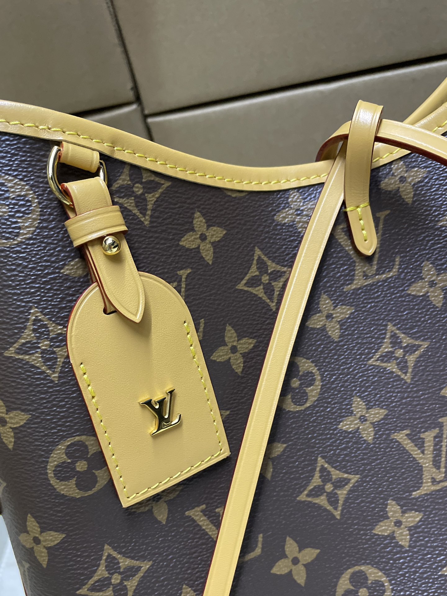 LV large handbag - maisonarchive.shop